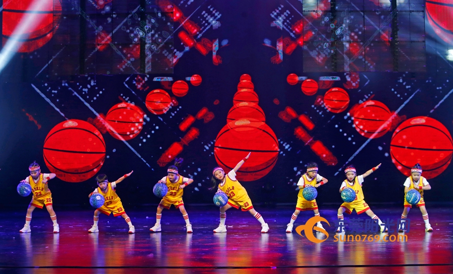 Dongguan holds 2019 "Basketball Night"_Dongguan Today